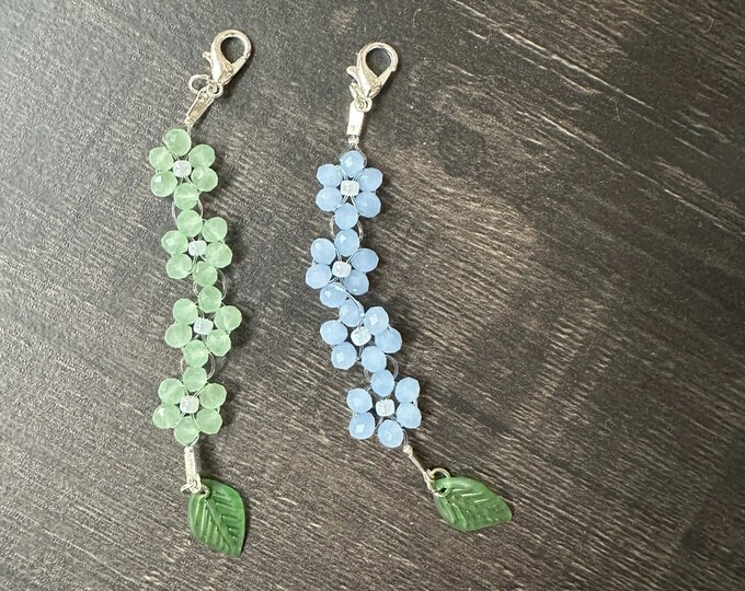 Cute Daisy Chain Keychains - Etsy