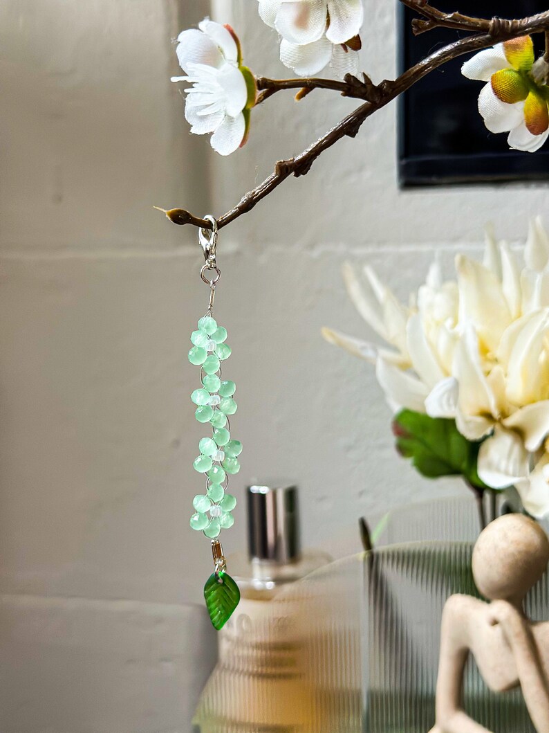 Cute Daisy Chain Keychains - Etsy