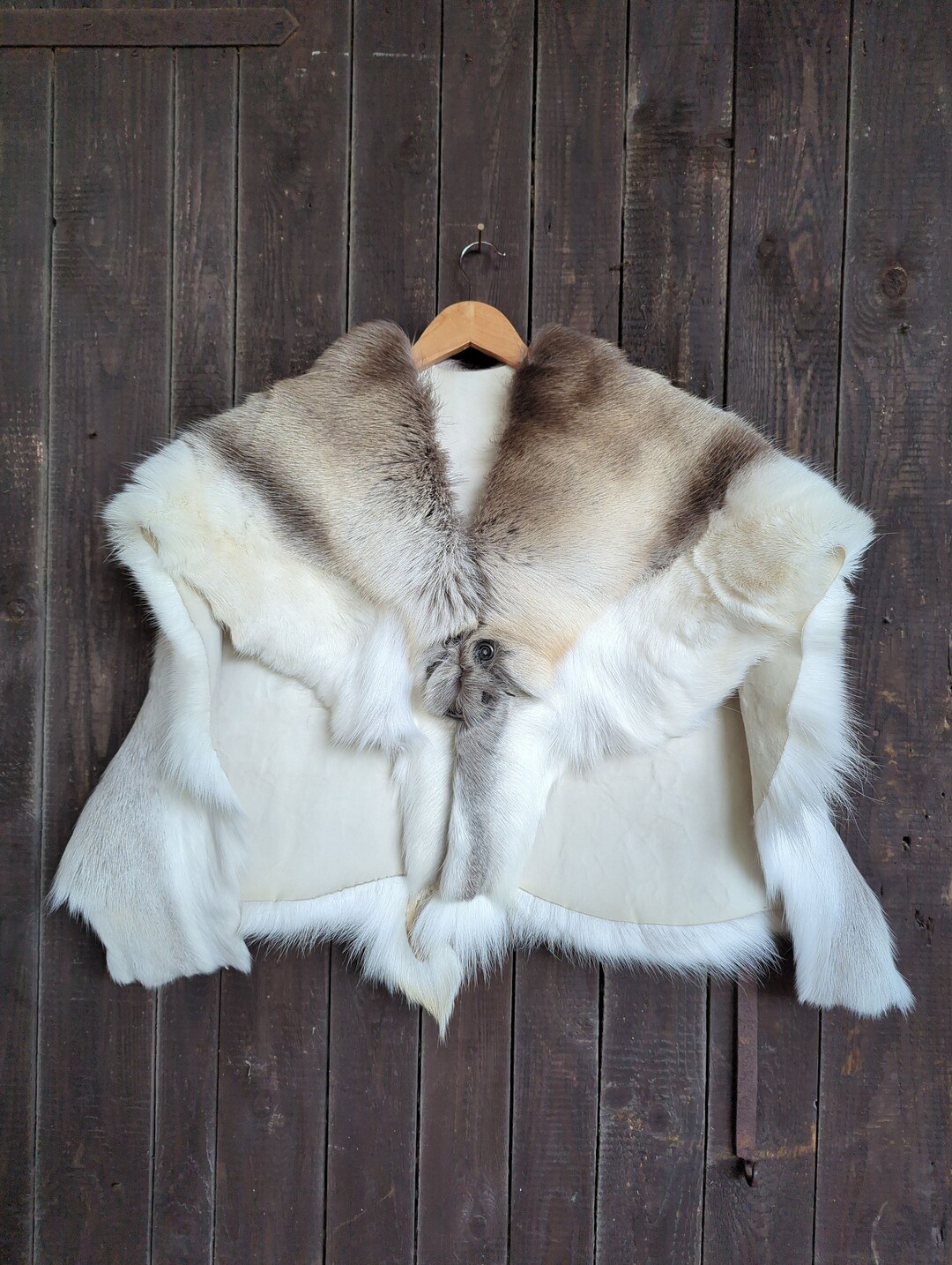 Large Fur Cape Reindeer Fur With Iron Brooch Fur for Vikings - Etsy