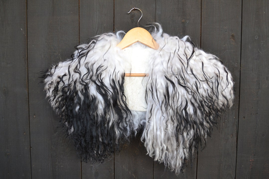 Shoulder Fur Fur for Vikings Viking Fur Warrior Fur Clothing With Fur ...