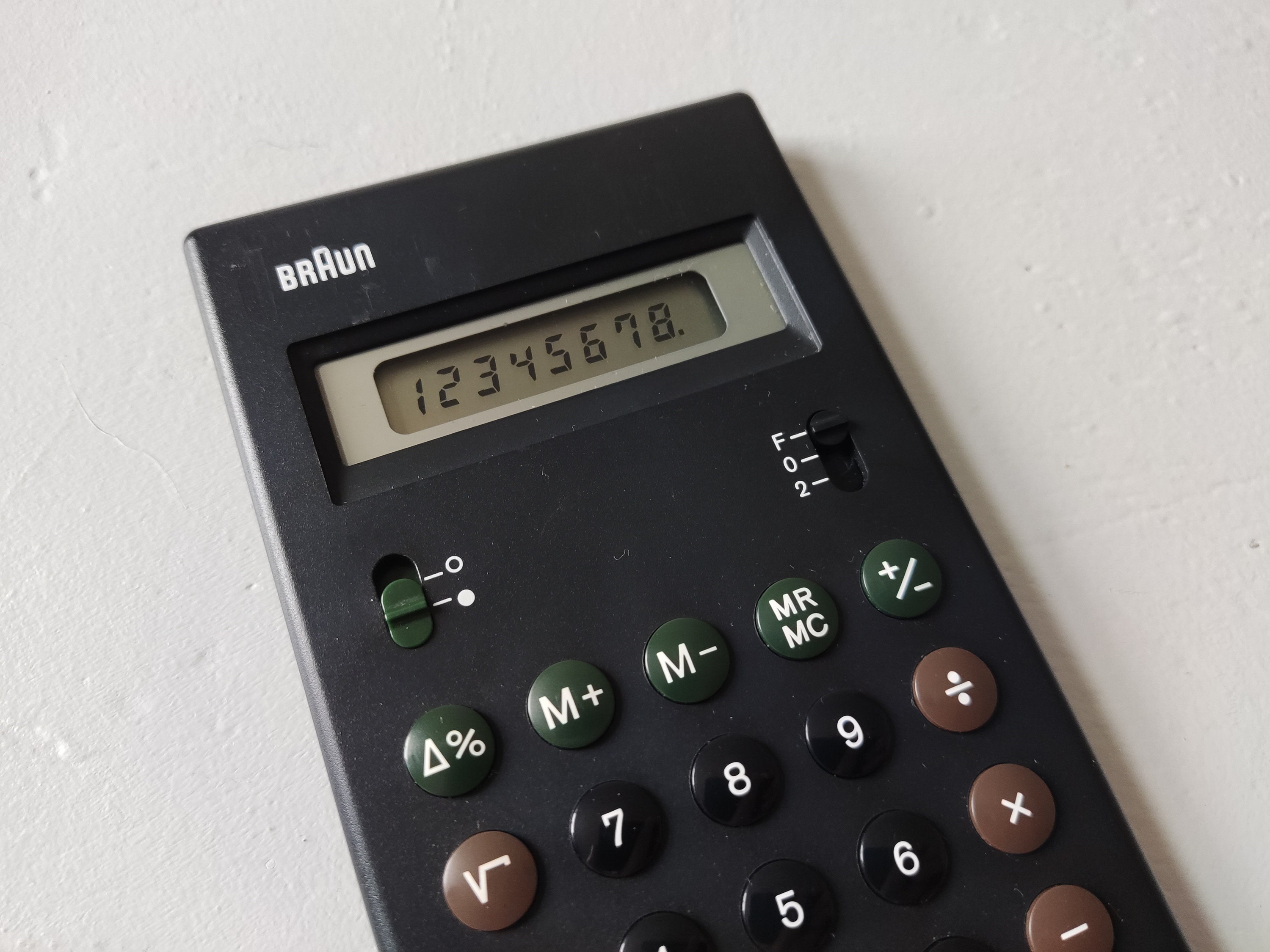 True Vintage 1970s BRAUN Control Slim LCD Calculator 4993 ET 33 Dieter ...