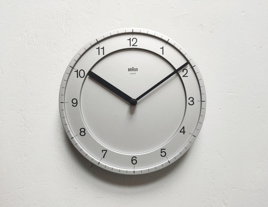 Vintage Braun Quartz Wall Clock: 4861 ABW 31 Bauhaus Dietrich Lubs ...