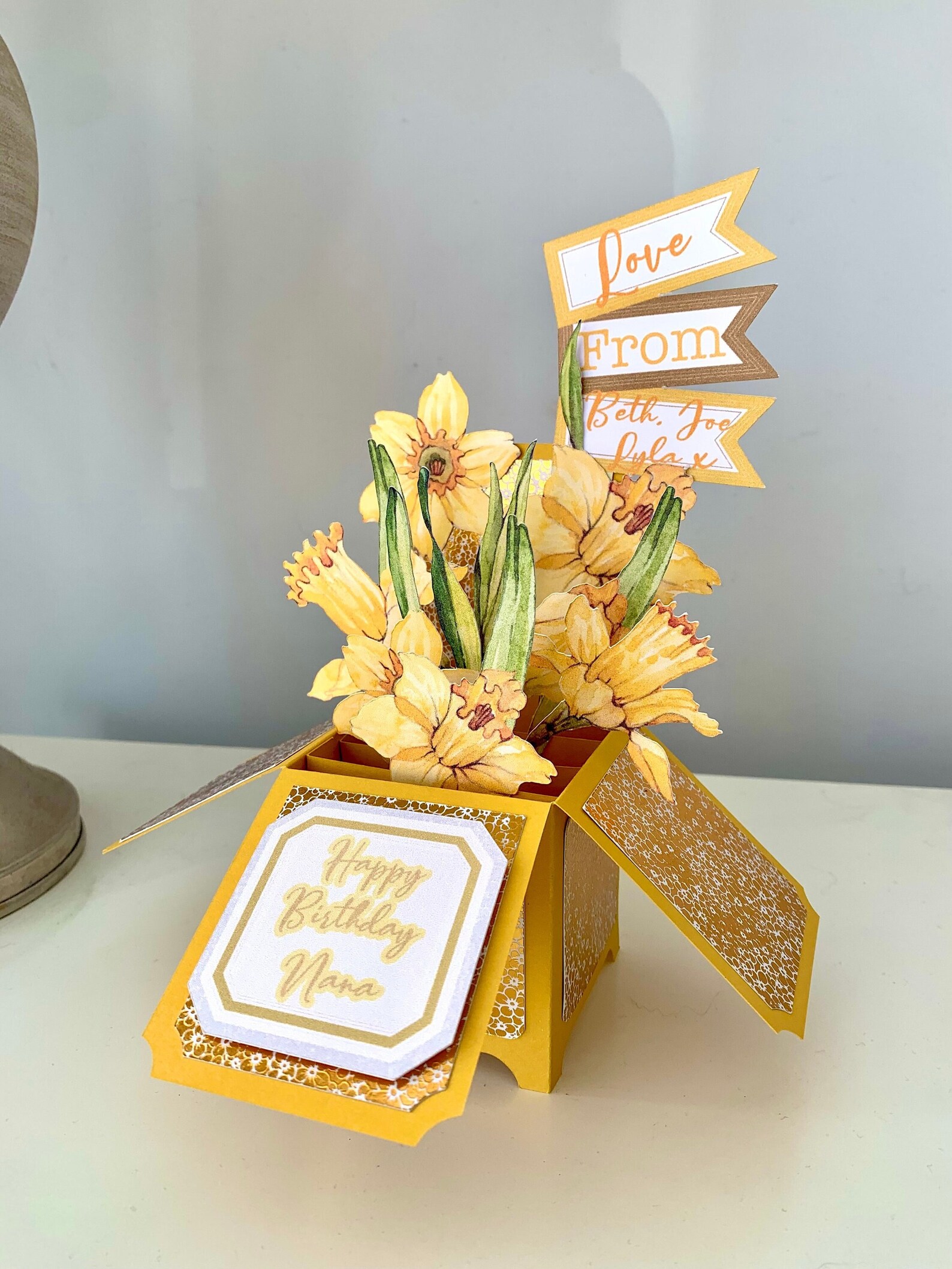 Beautiful Daffodil Pop up Box Card for Any Occasion | Etsy