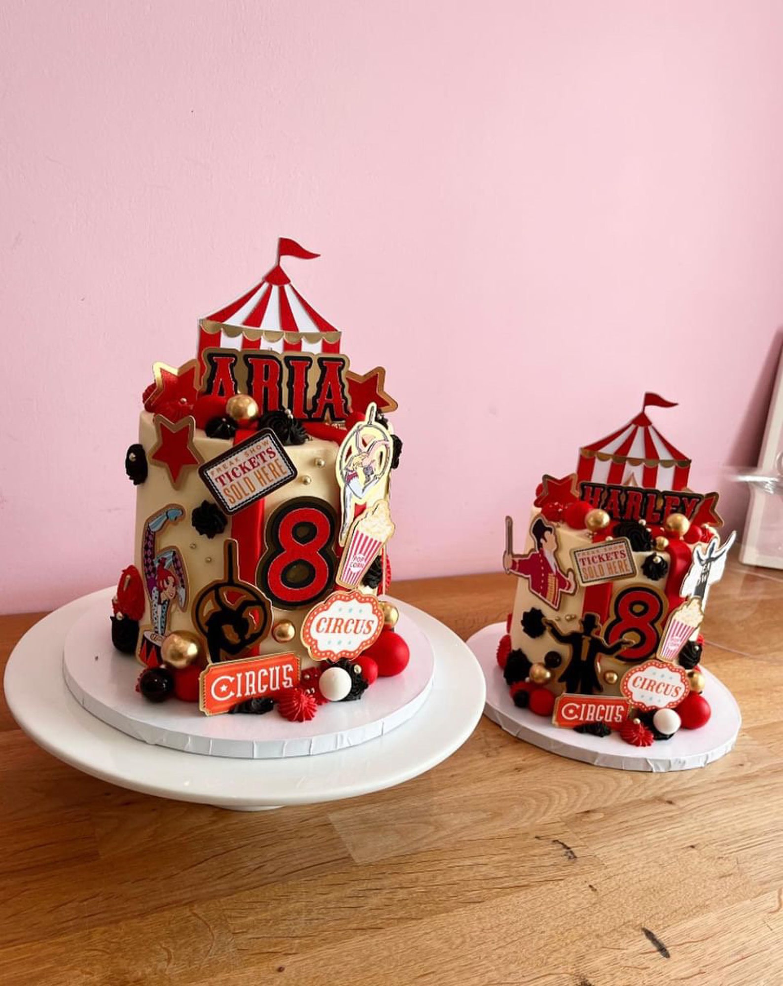 Custom Circus Cake Toppers: Ringmaster, Acrobats & Tent - Etsy
