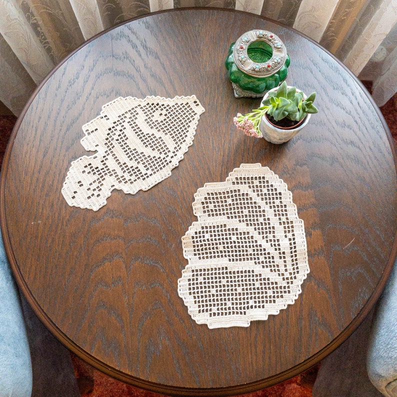 Handmade Crochet Sea Shell and Fish, Ivory (beige) Color Crochet Table ...