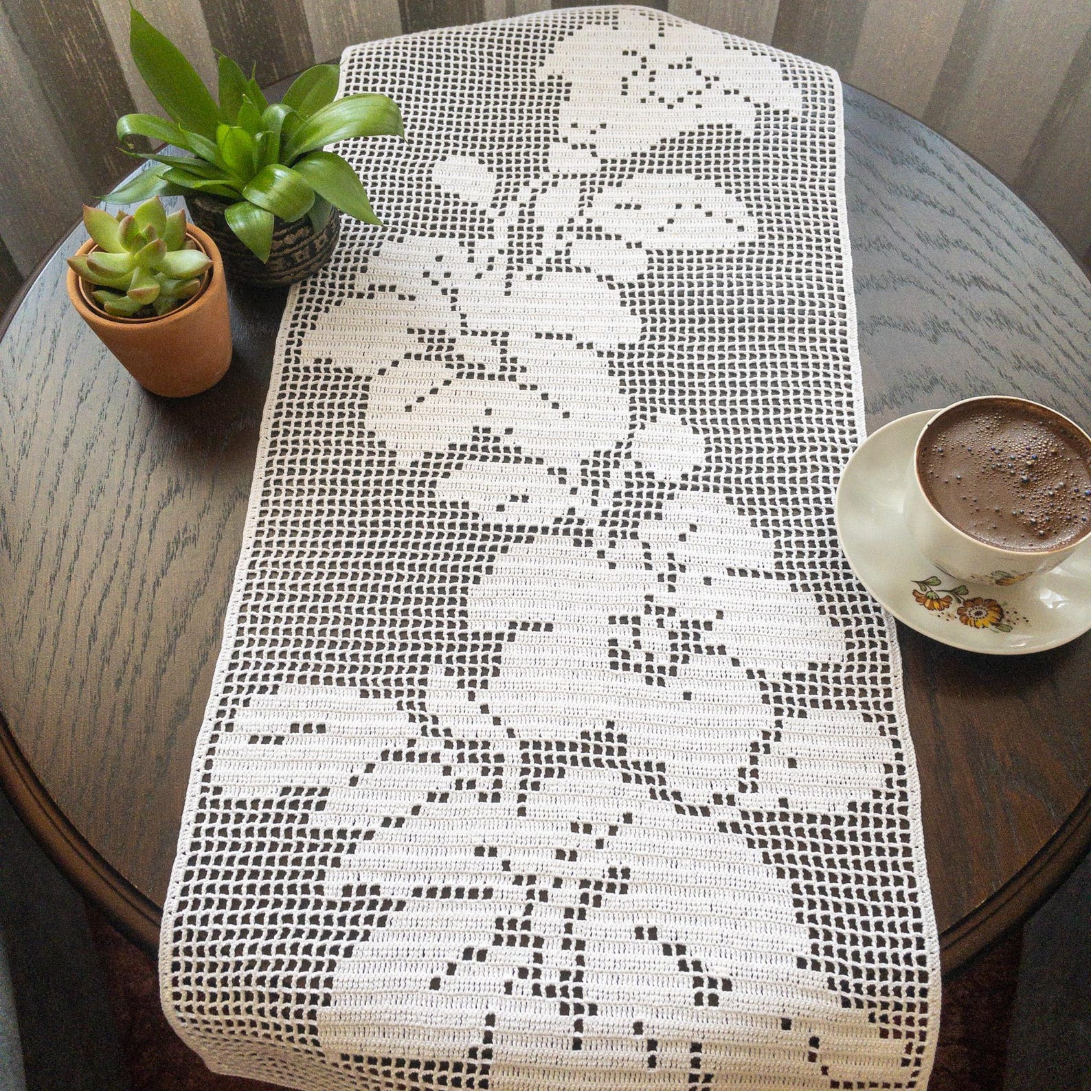 PDF Filet Crochet Long Flower Pattern Tablecloth for Mothers Day ...
