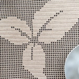 PDF Filet Crochet Table Cloth With Leaf Design for Birthday, Christmas ...