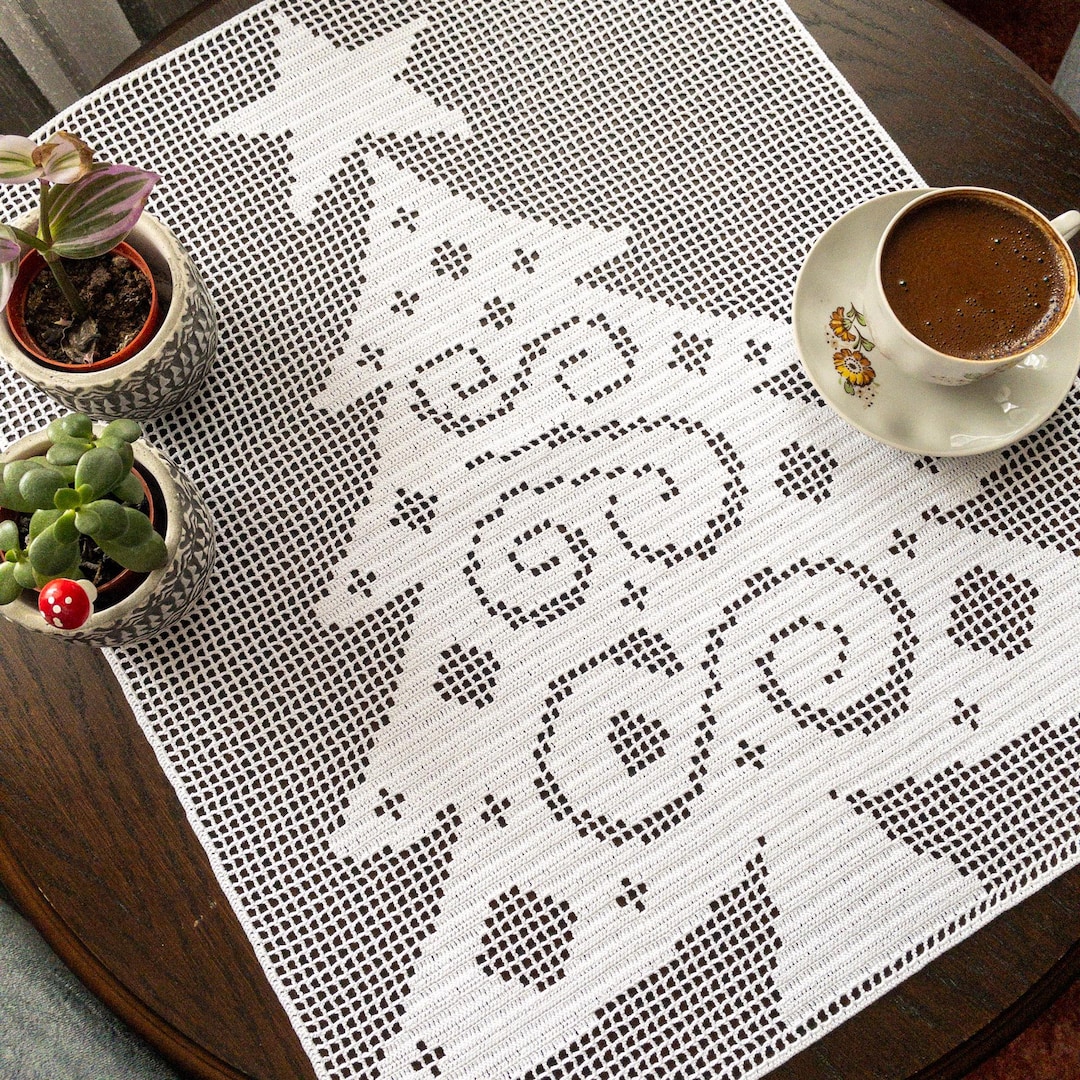 PDF Filet Crochet Tablecloth With Fancy Pine Pattern for Christmas ...