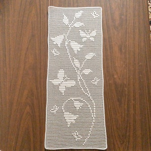 PDF Butterfly and Carnation Filet Crochet for Christmas and Home Decor ...