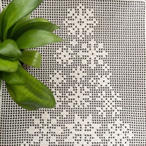PDF Filet Crochet Snowflakes Christmas Tree, Snowflake Pine Tree Table ...