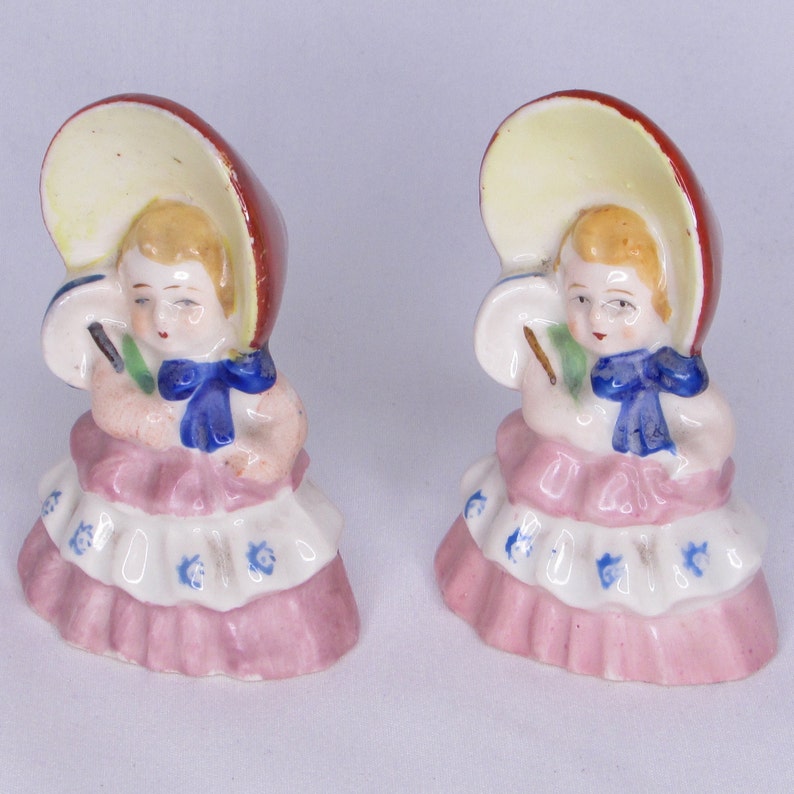 Vintage Salt & Pepper Shaker Girls With Umbrellas and Big Hats - Etsy