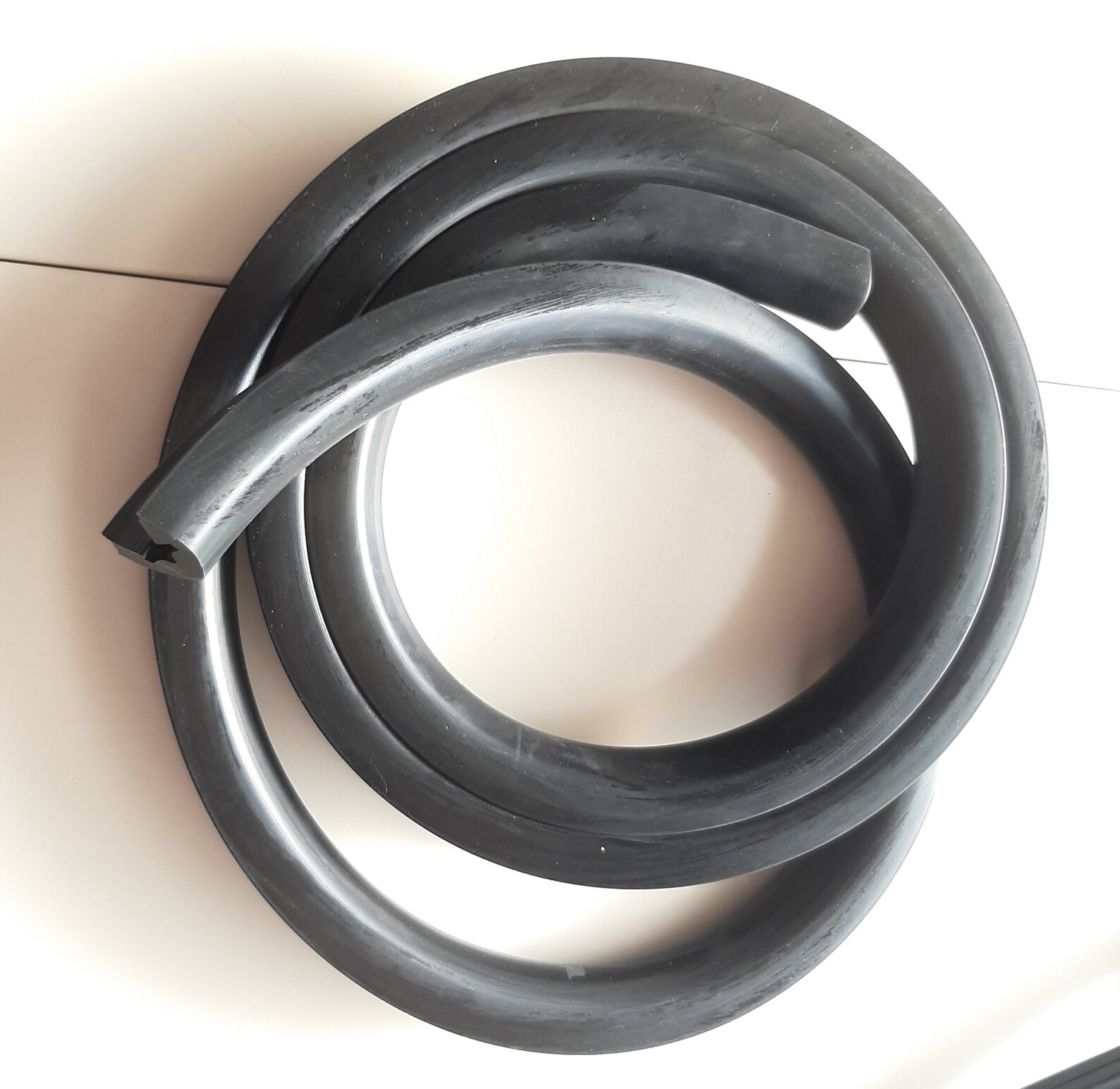 Mercedes W123 Rear Bumper Rubber - Etsy