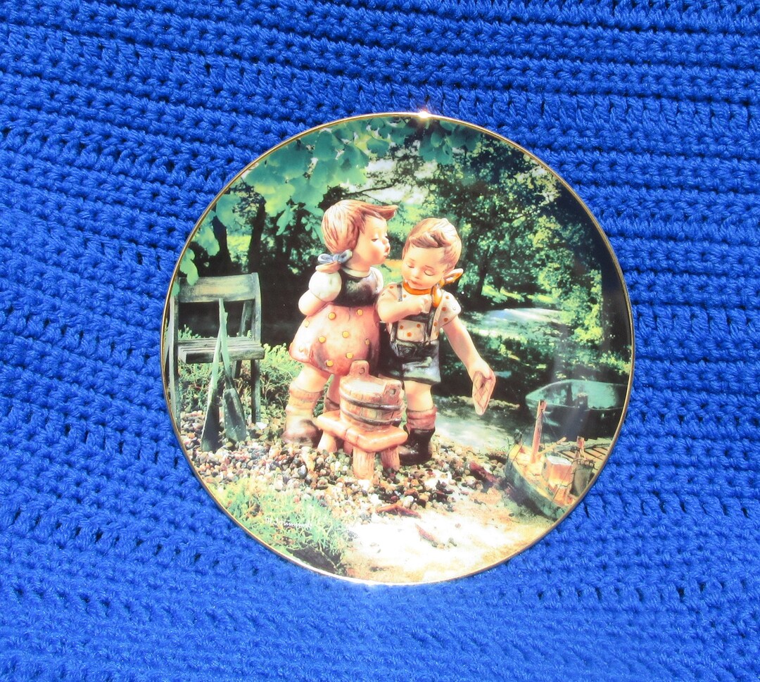 Vintage Hummel Calendar Plate Collection # WX9294 "hot Summer Days ...
