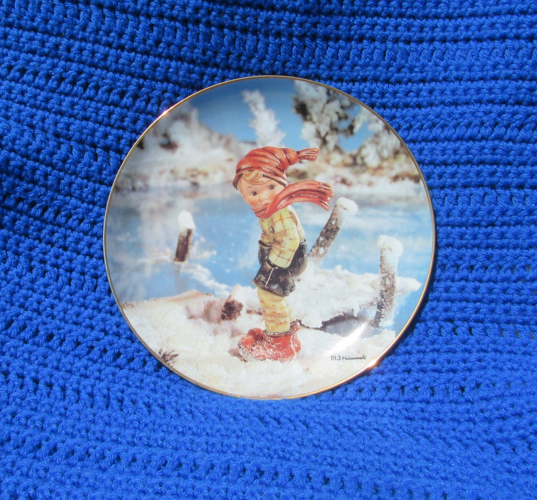 Vintage Hummel Calendar Plate Collection # WX9294 "year's First Snow ...