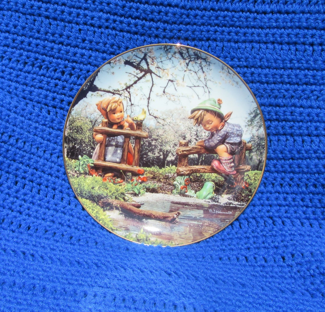 Vintage Hummel Calendar Plate Collection # WX9294 "signs of Spring ...