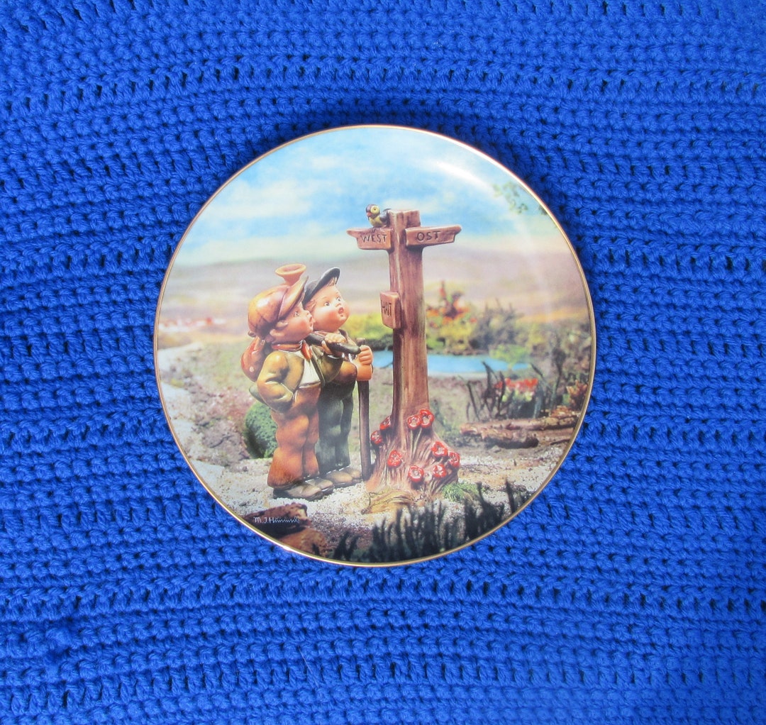 Vintage Hummel Calendar Plate Collection # WX9294 "a Windy Crossroad ...