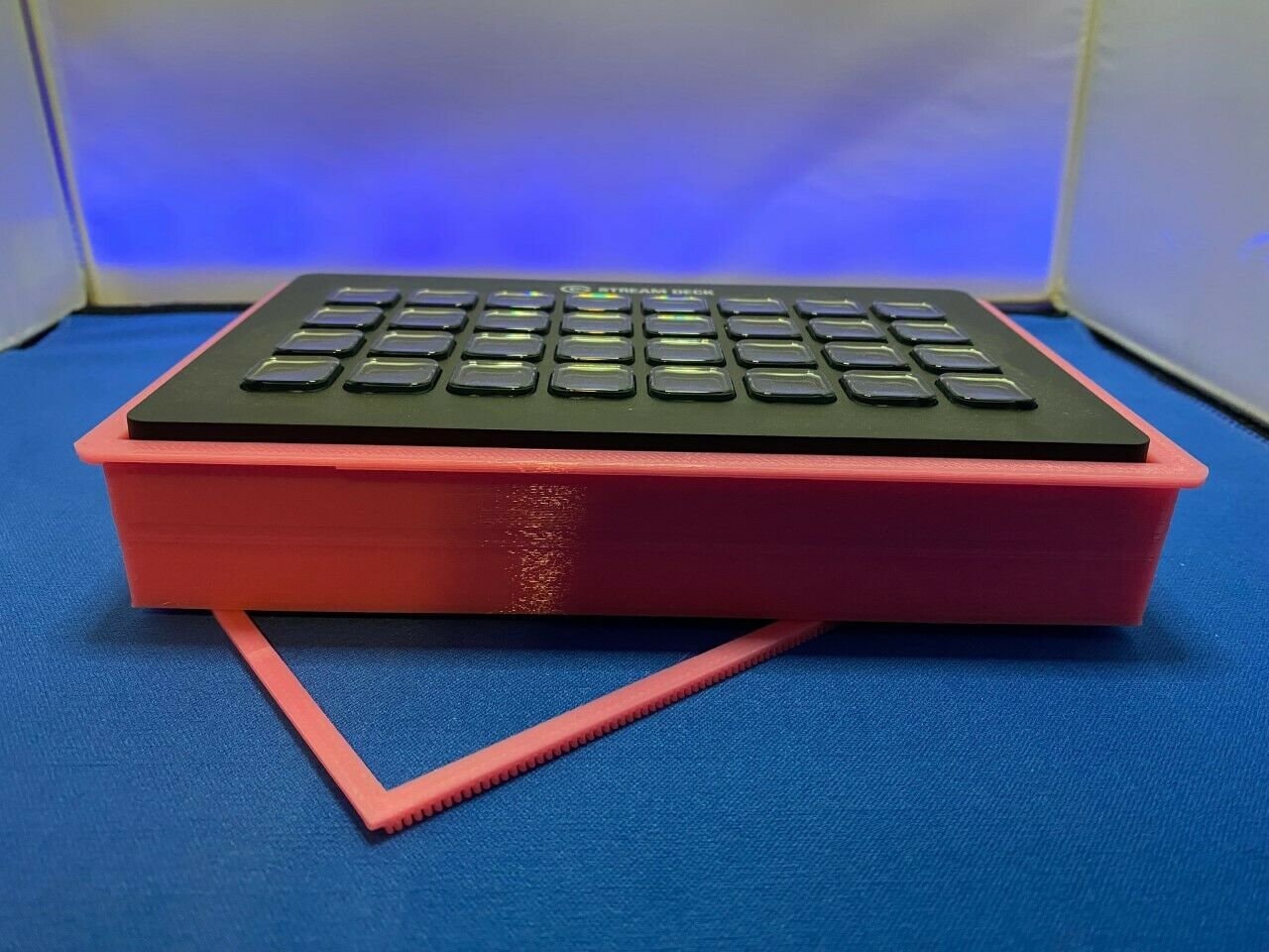 Elgato Stream Deck XL Flush Desk Mount - Etsy Canada