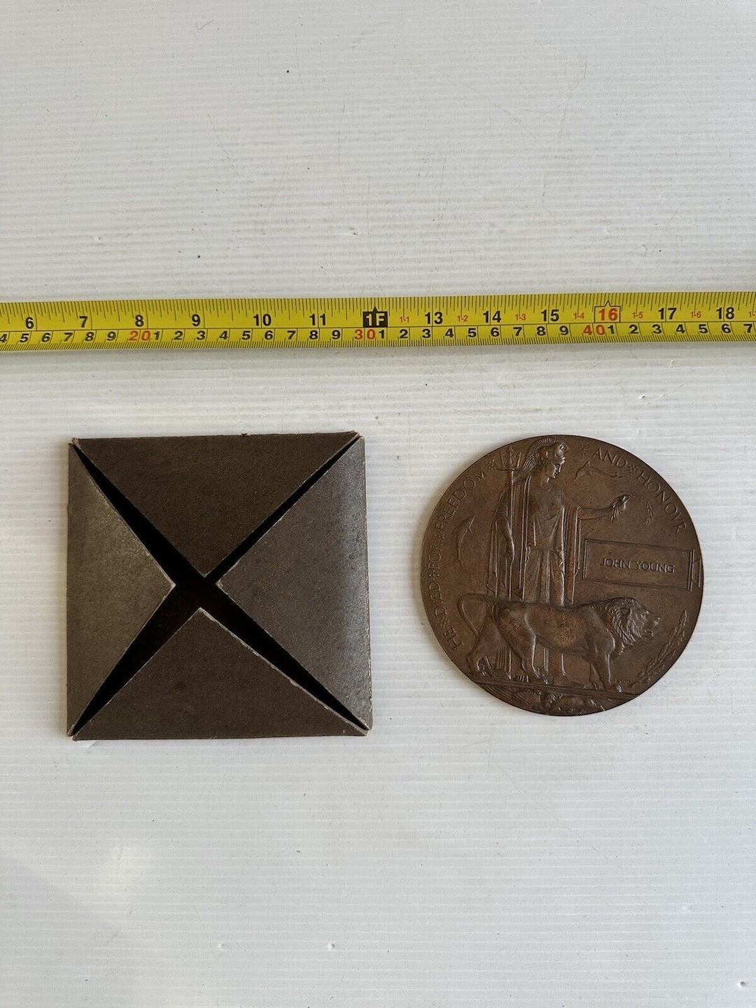 Pre-loved WW1 Death Penny Plaque - Etsy