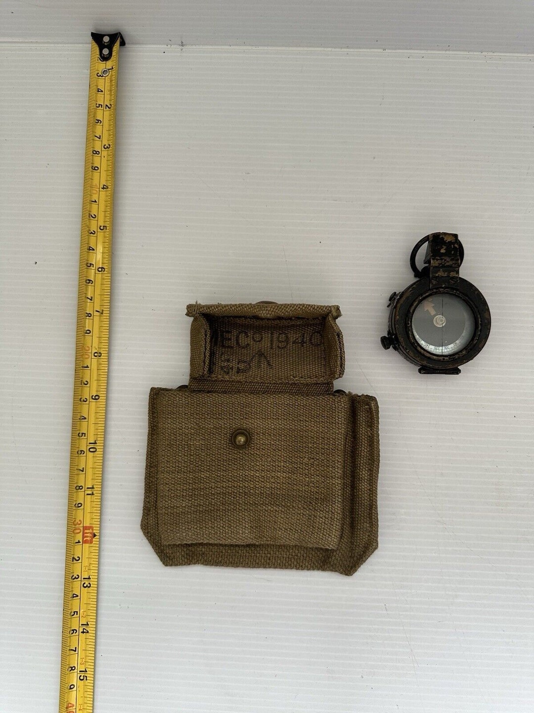 Vintage UMG & SONS LTD 1940 WW2 Compass in Canvas Case. Marked Crows ...