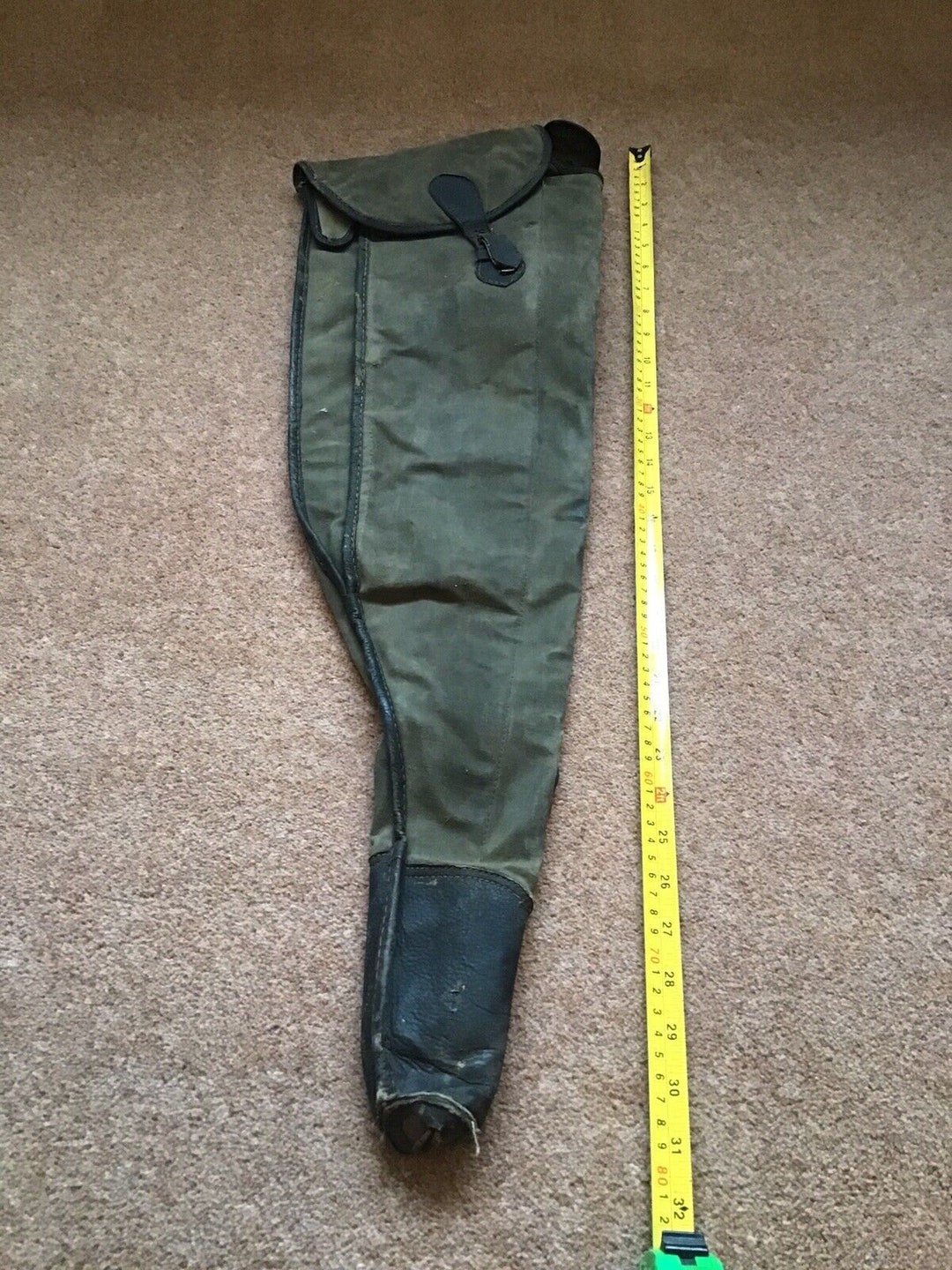 Vintage Used Green Waxed Canvas Gun Bag/case With Leather Straps - Etsy