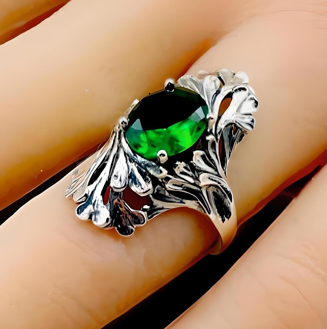 Vintage 925 Sterling Silver Sim Emerald Ring- Elegant Statement Piece ...