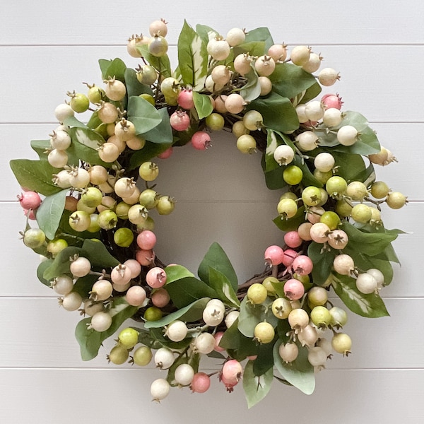 White Berry Wreath - Etsy