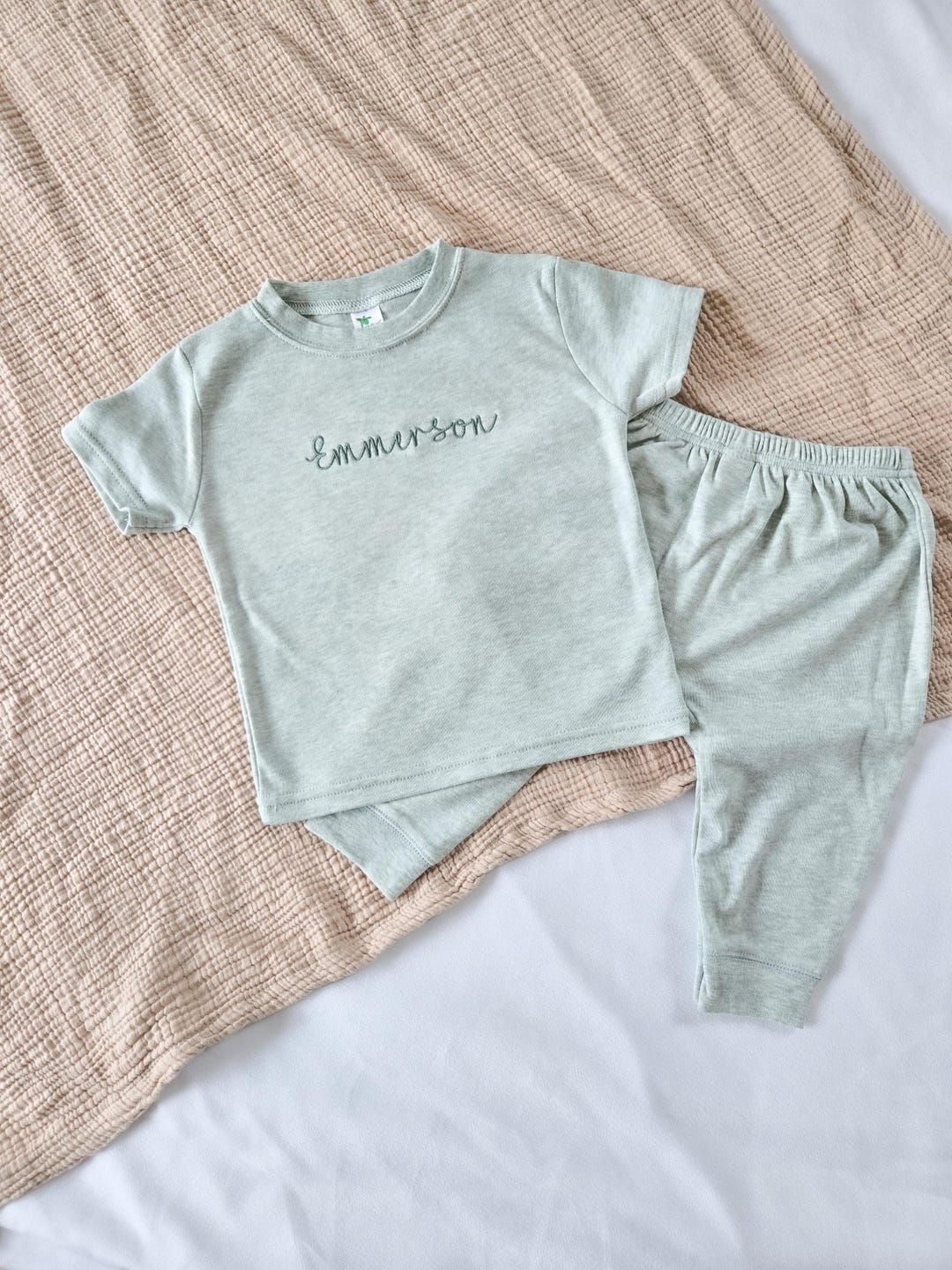 Embroidered Personalized Set for Babies-minimalist Embroidery-2 Piece ...