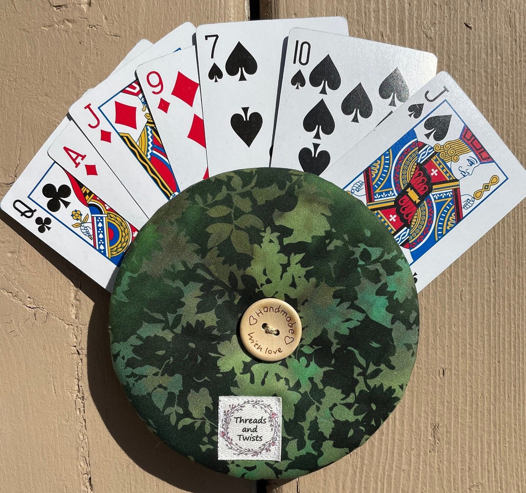 Playing Card Holder for Small Hands, Easy to Hold Card Stand for Kids ...