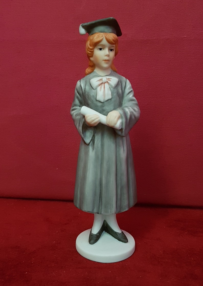 A Day to Remember Enesco E-8815 Female Graduate Figurine 1982 Treasured ...