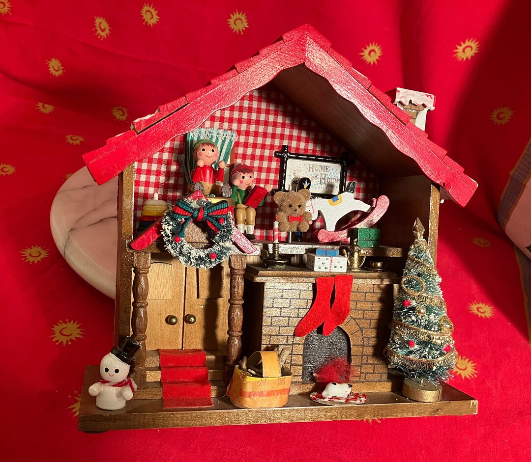 Enesco "toy Land" Christmas Animated Wood Music Box - Etsy