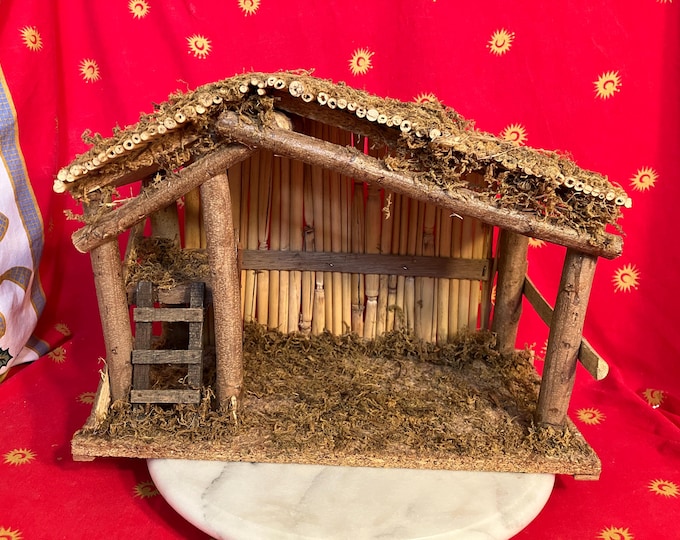 Nativity Scene, Empty Stable for Nativity Set, Wood Straw and Moss ...