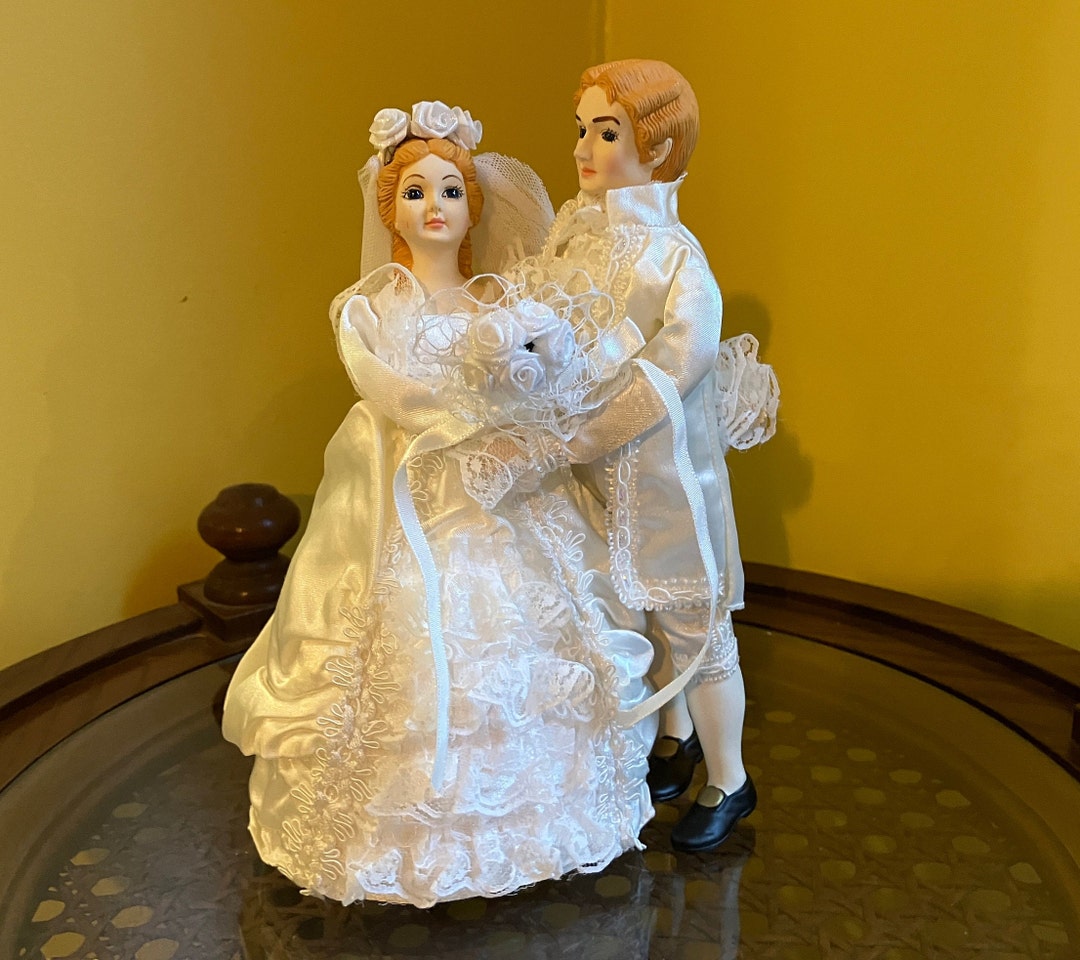 Rare Victorian Bride and Groom Animated Mechanical Wind up Music Box ...