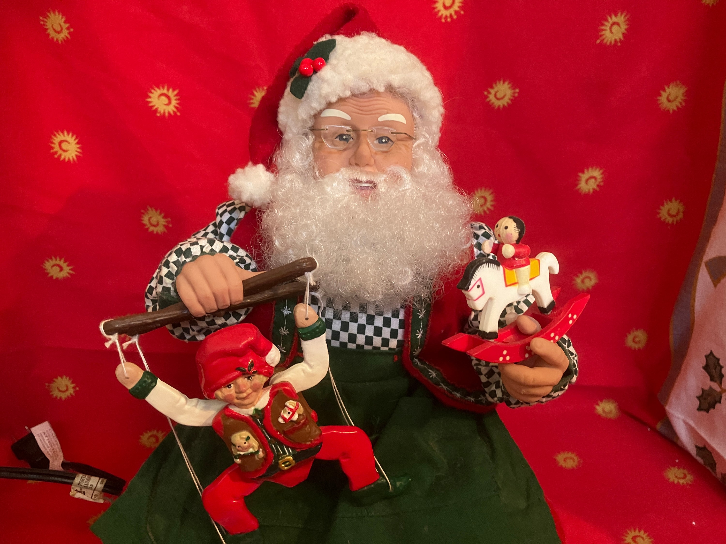 Holiday Creations Animated Santa With Puppet Christmas Holiday Arm Head ...