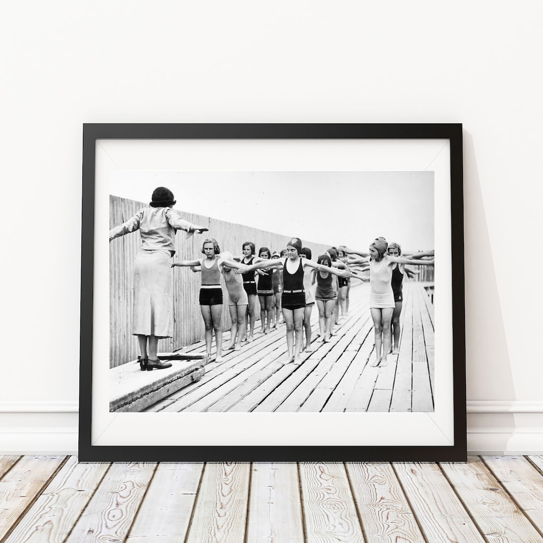 1940s Gym Class Photo – Vintage Black and White Wall Art Print - Etsy