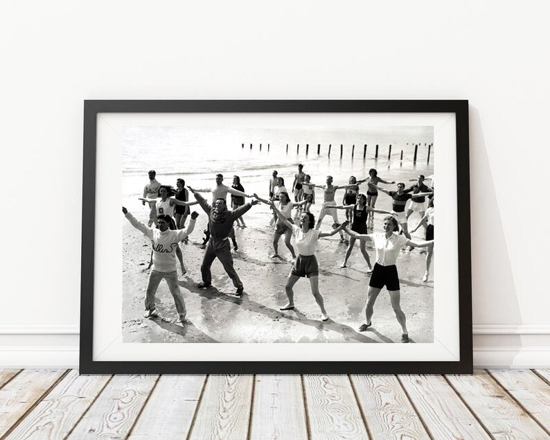 Vintage Photo - 1950's Fitness Workout Class on the Beach - Photography ...