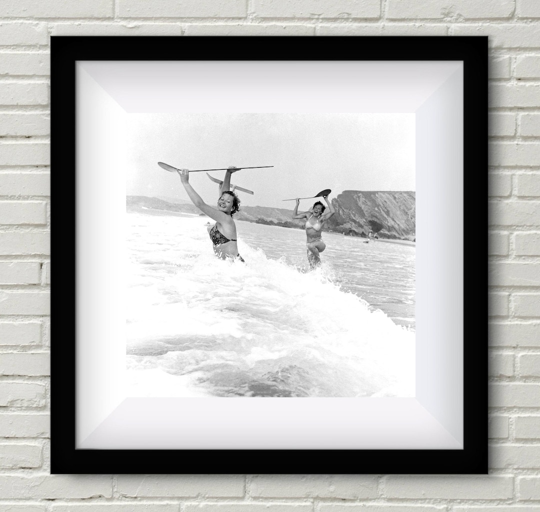 Vintage Photo - Women Surfing Waterski Surf Beach 1960's Fashion ...