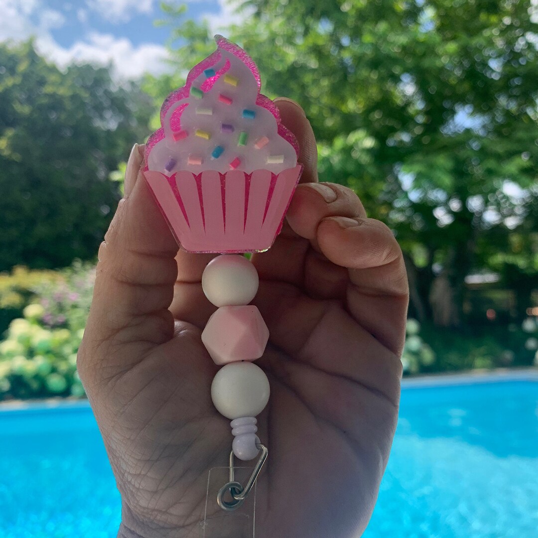 Cupcake Badge Reel - Etsy