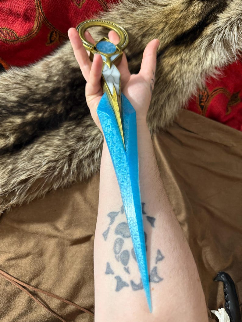 Lyrium Dagger: Dragon Age Veilguard - Etsy