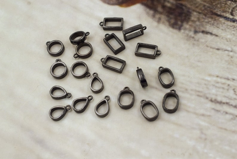 20 Pcs. Open Back Bezels for Resin Pressed Flower Jewelry. Bezel Blanks ...