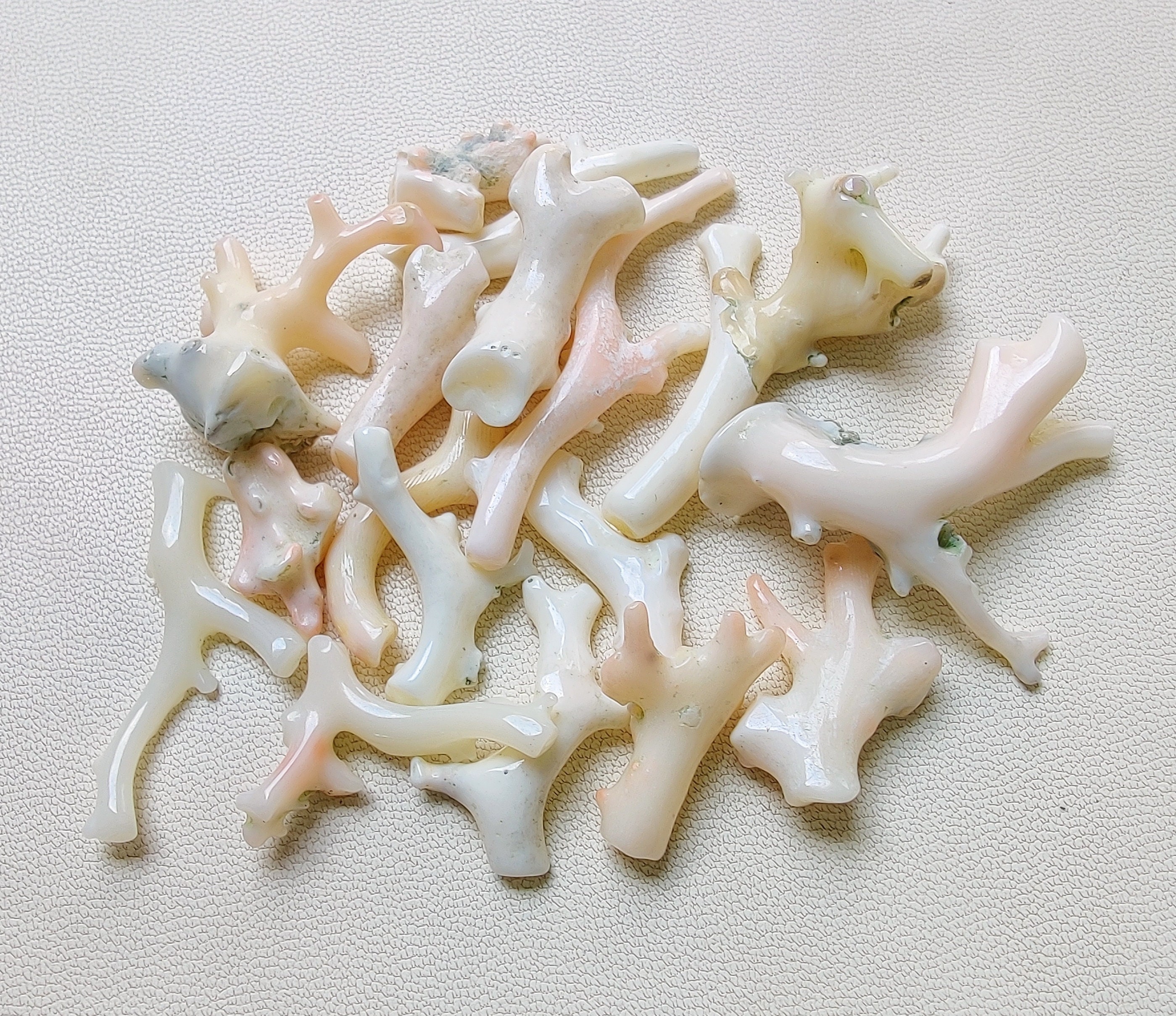 New Arrivals Natural Japanese ,white Coral Pink Stick Beads , Smooth ...