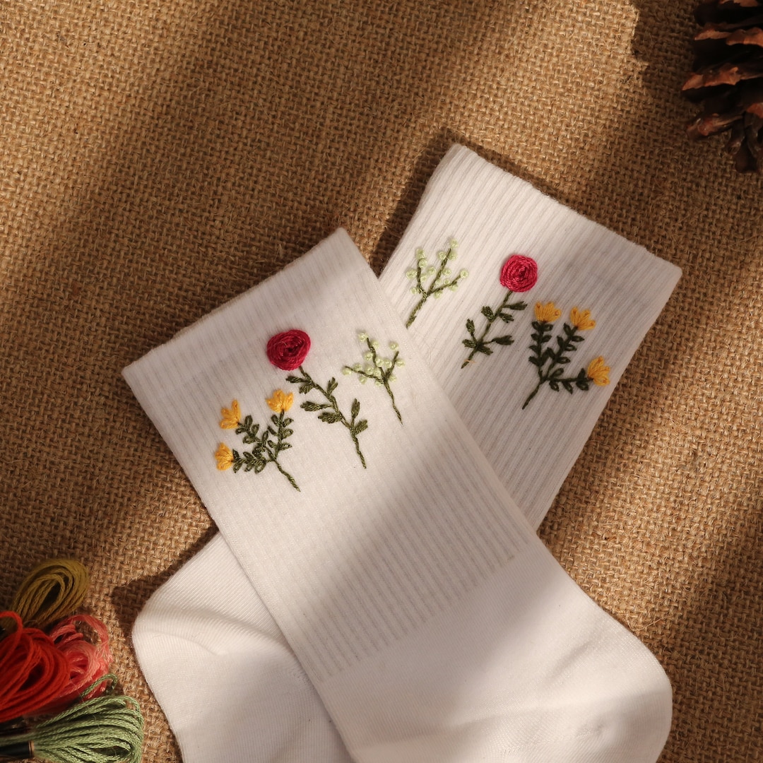 Custom Embroidery Name Socks, Flowers Socks Women, Personalized Socks ...