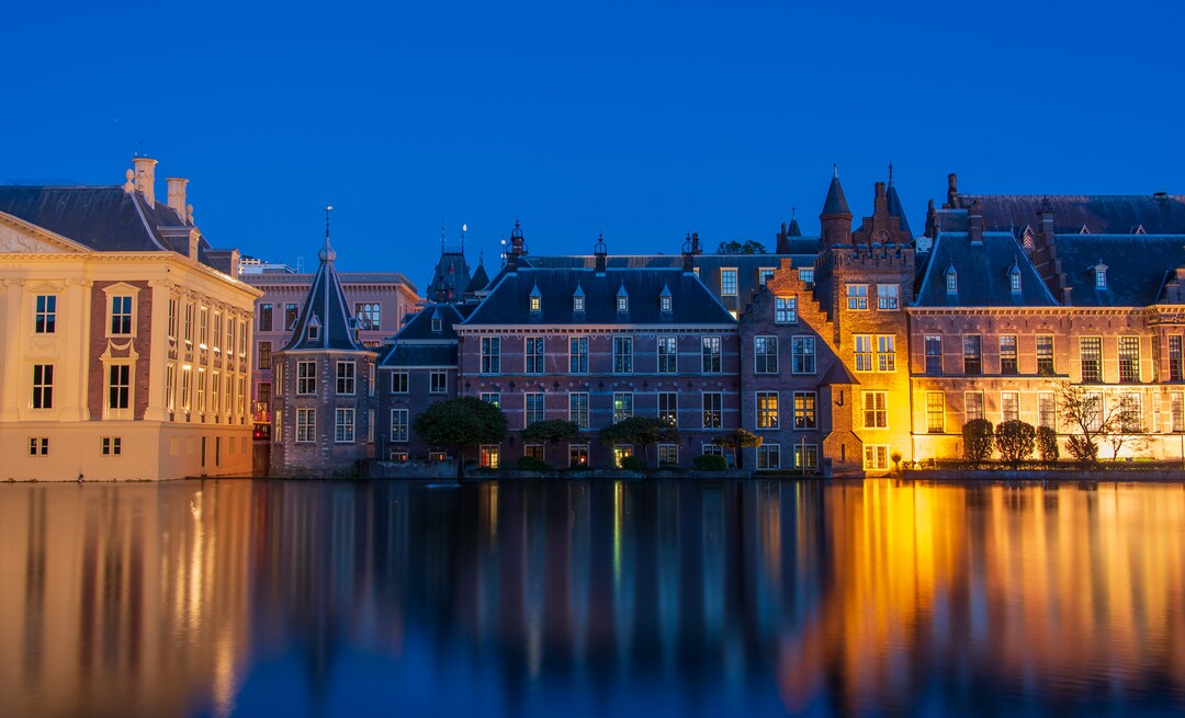Night City View of Den Haag Binnenhof the Hague Binnenhof Wall Decor ...