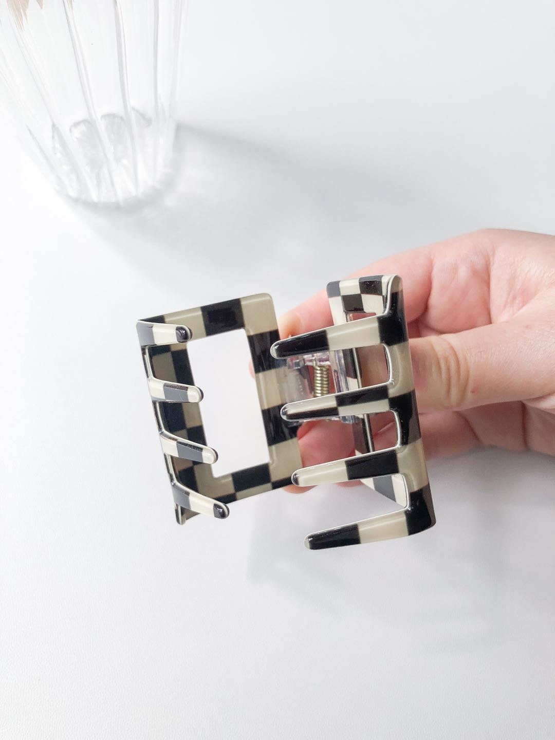 Checkerboard Jaw Hair Claw. PCV Alloy Minimalist Hair Claw. Korean ...
