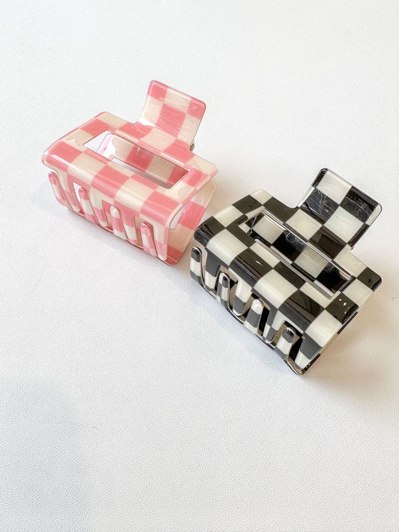 Checkerboard Jaw Hair Claw. PCV Alloy Minimalist Hair Claw. Korean ...