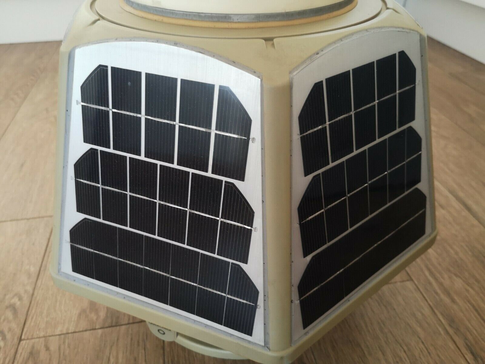 Tideland Solanova 65 Solar Powered Navigation Light Solanova 65 Buoy ...