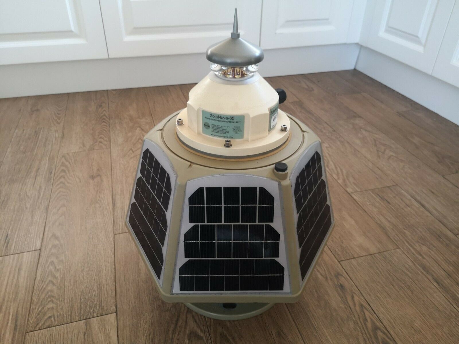 Tideland Solanova 65 Solar Powered Navigation Light Solanova 65 Buoy ...