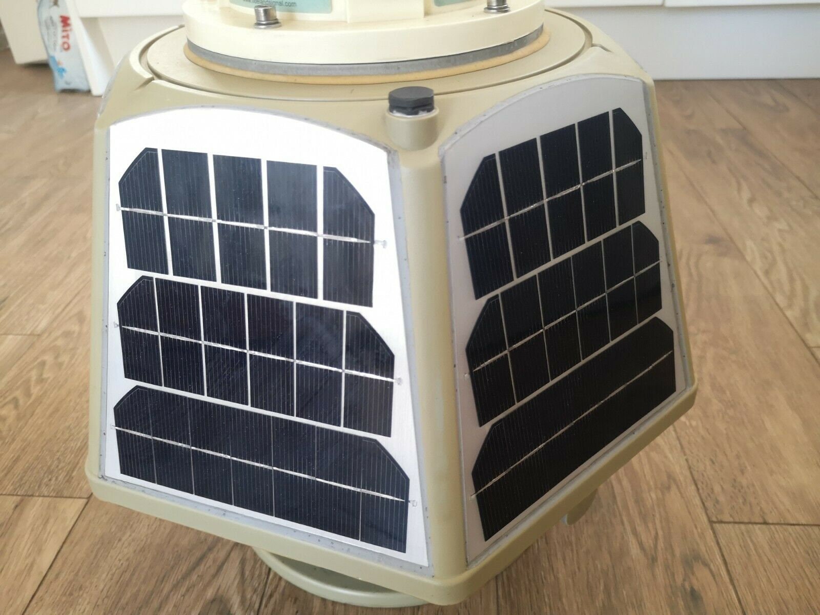 Tideland Solanova 65 Solar Powered Navigation Light Solanova 65 Buoy ...