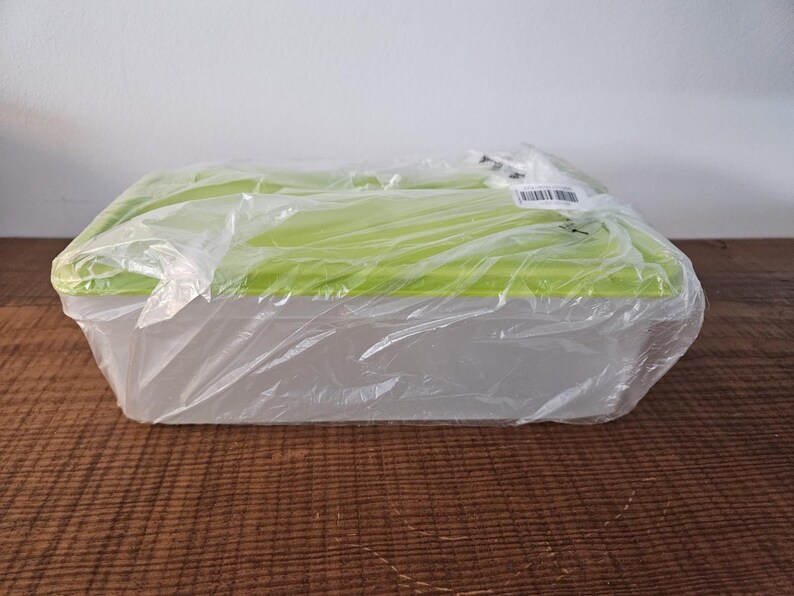 Tupperware Stak N Store Stack Rectangular Refrigerator 2.2L / 9.25 Cup ...