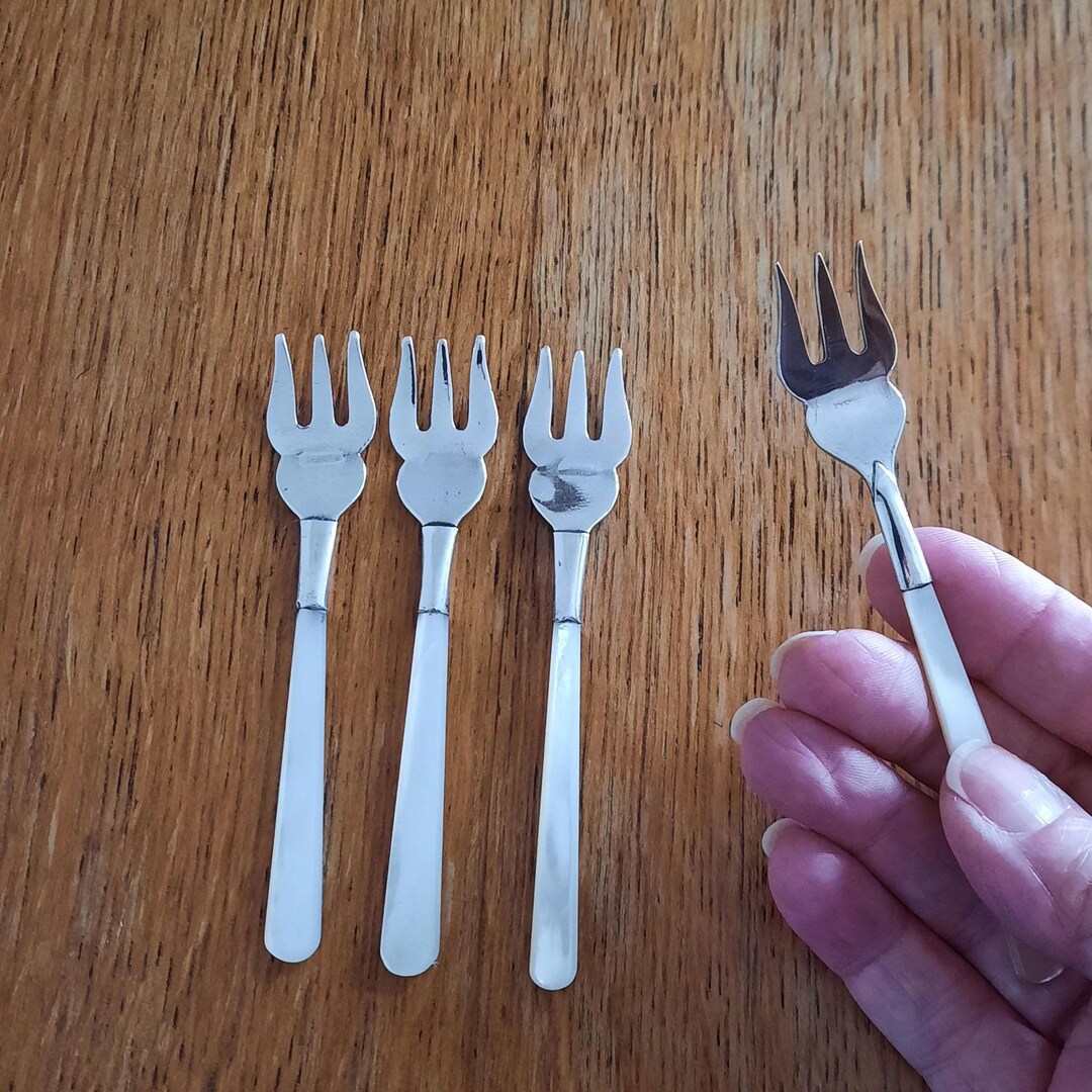 4 Cocktail Forks, Canape Forks With Mother of Pearl Handles, Set of ...