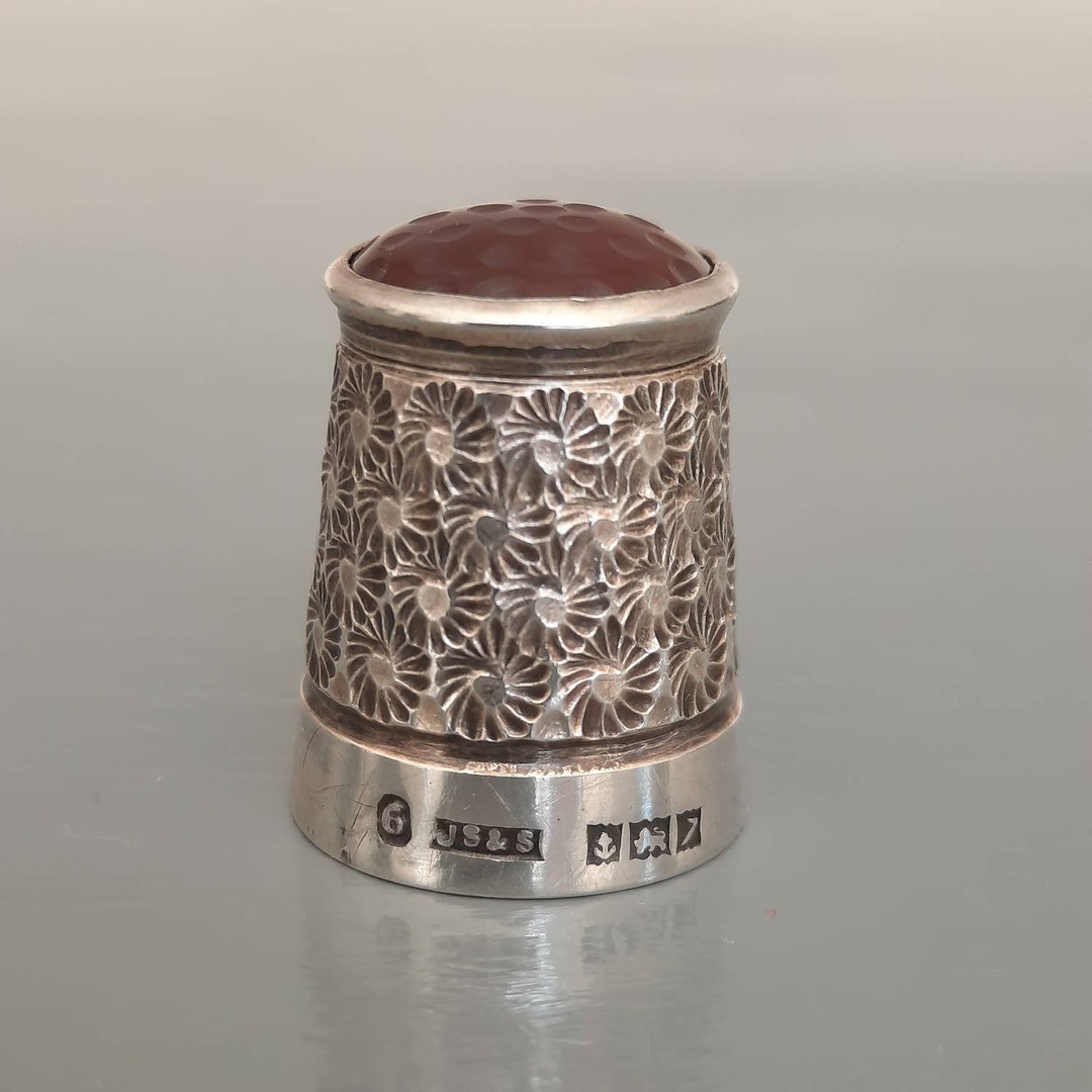 Vintage Sterling Silver Thimble design A, Flower Design With Carnelian ...